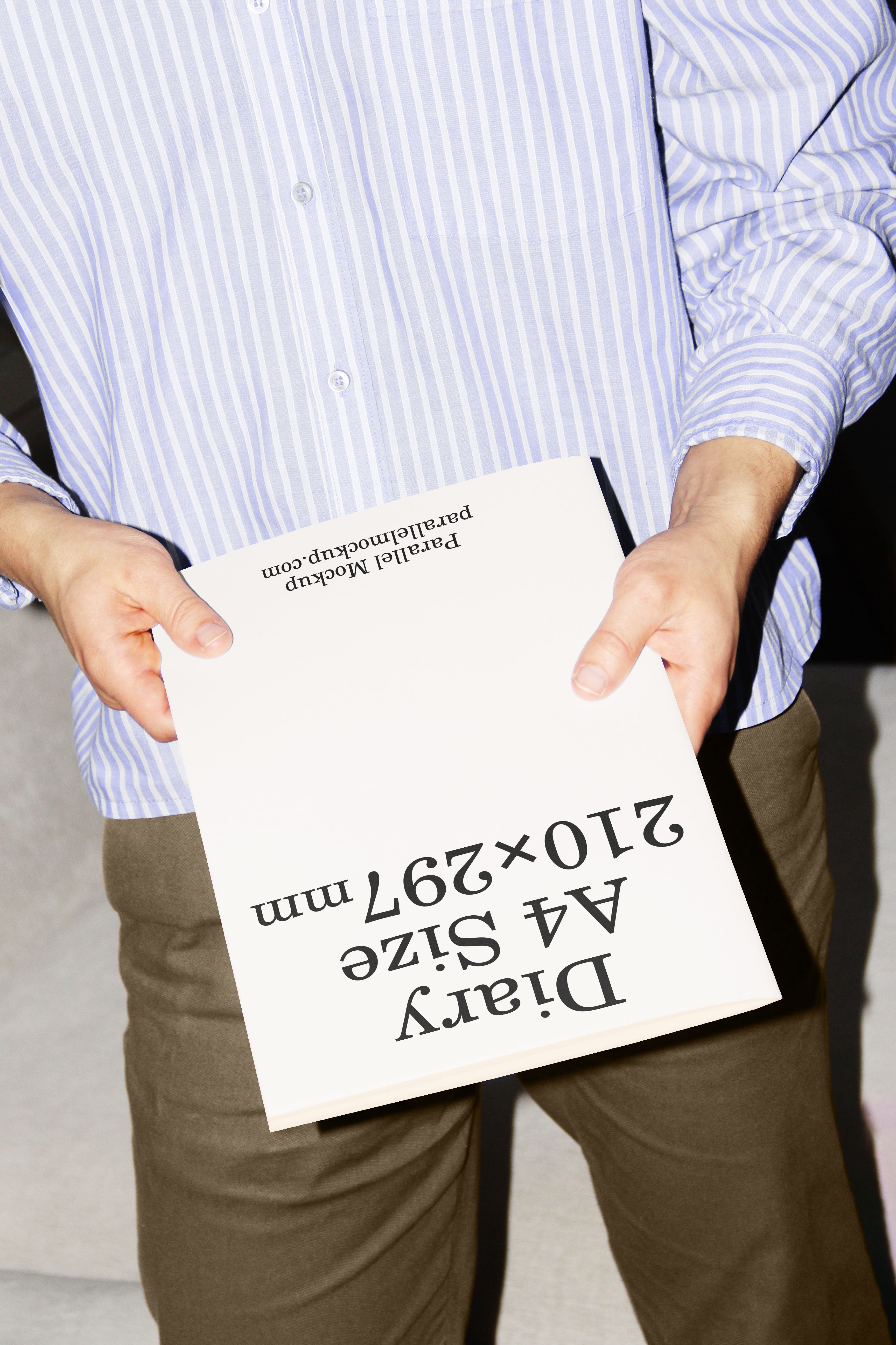 Diary Mockup FO-A-30 – Parallel Mockup