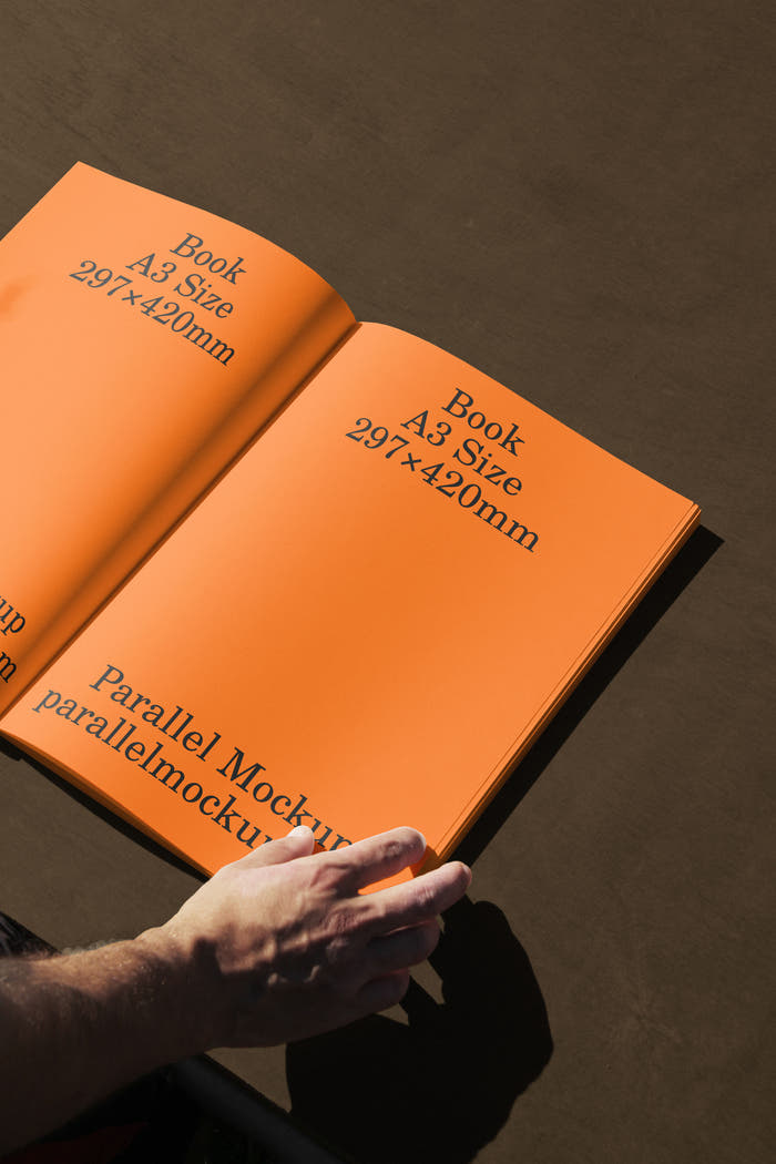 Book Mockup OF-B-40 – Parallel Mockup